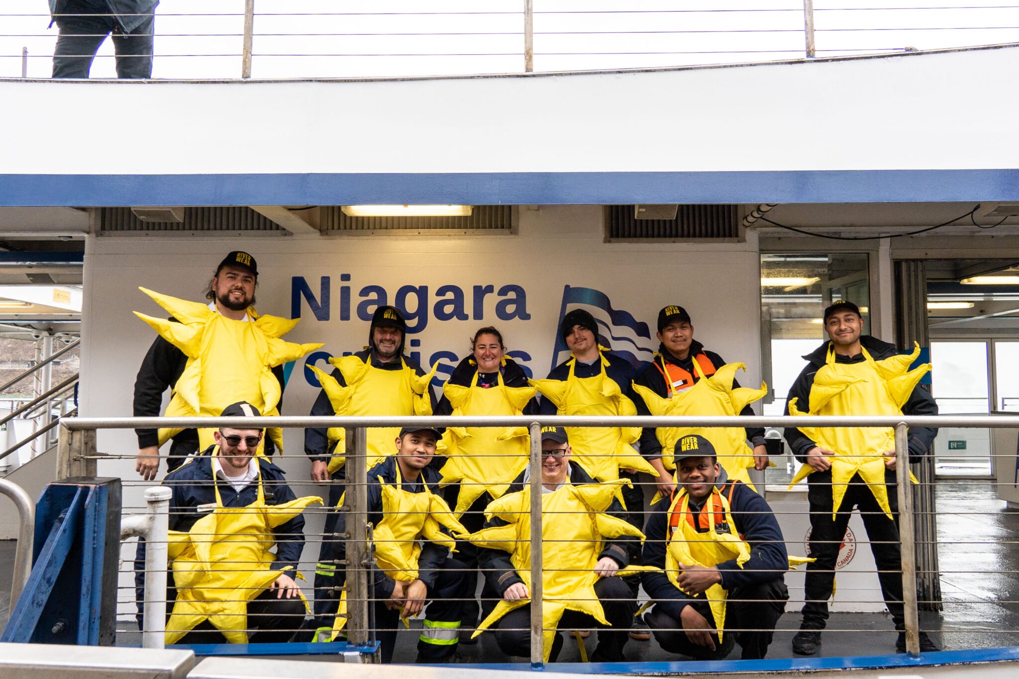 Niagara Falls in Autumn (Visiting in September, October & November ...