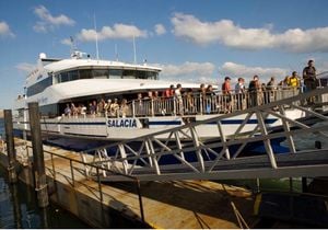 Provincetown Ferry | Boston Harbor Cruises | City Cruises