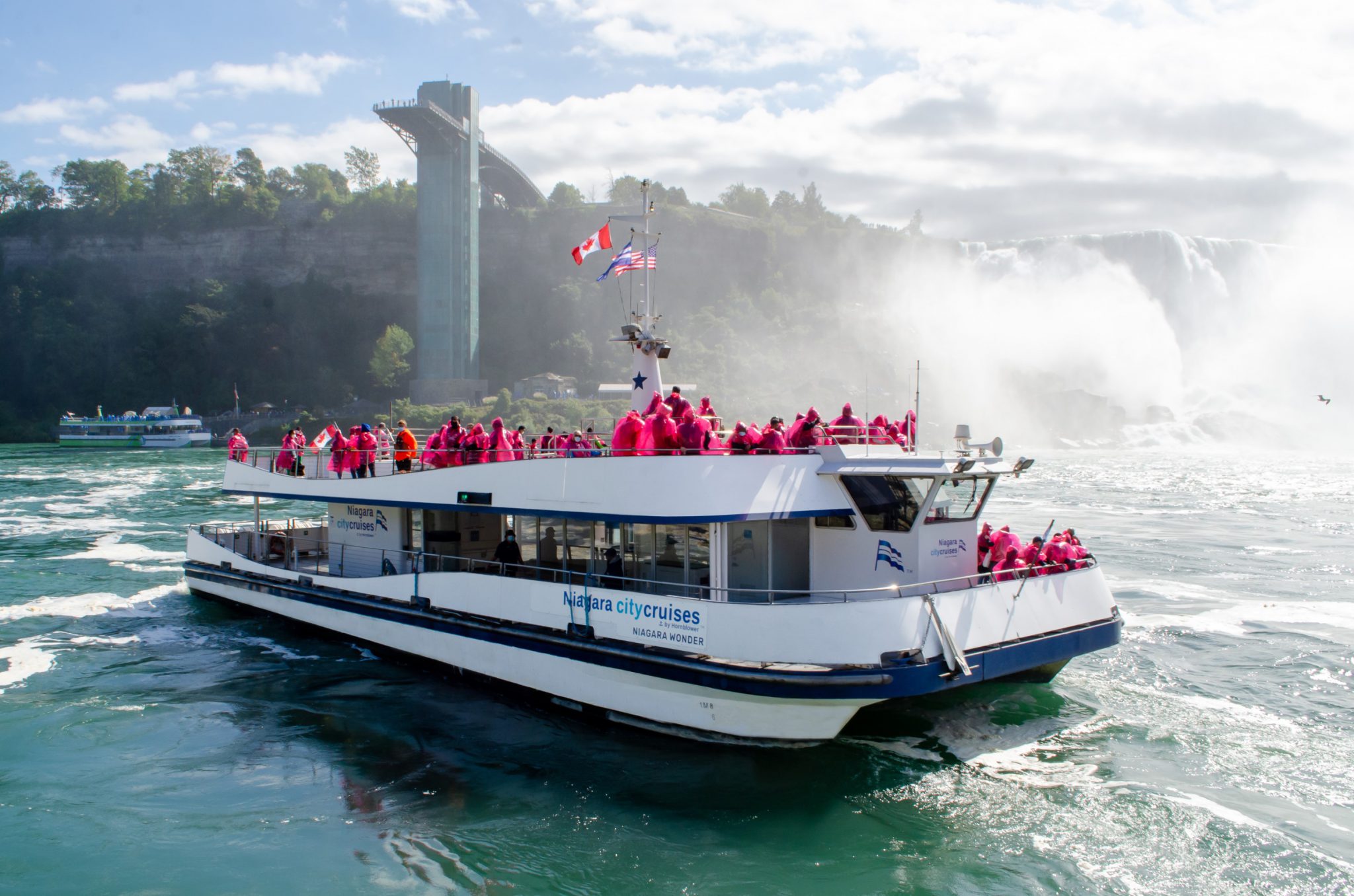 Hornblower Niagara Cruises Green Year