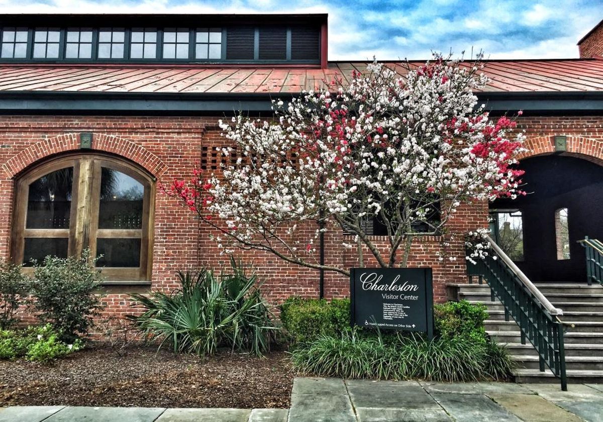 Charleston: Strolls Uptown Walking Tour - City Experiences™