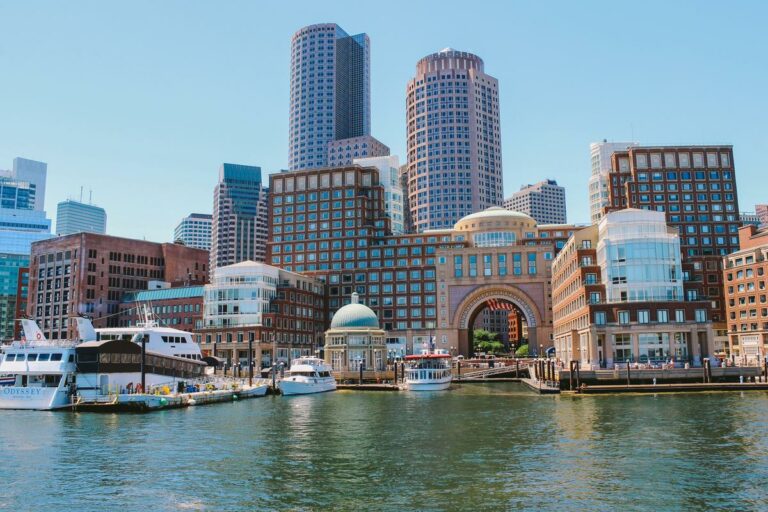 Exciting Boston Sightseeing Tours - City Experiences™