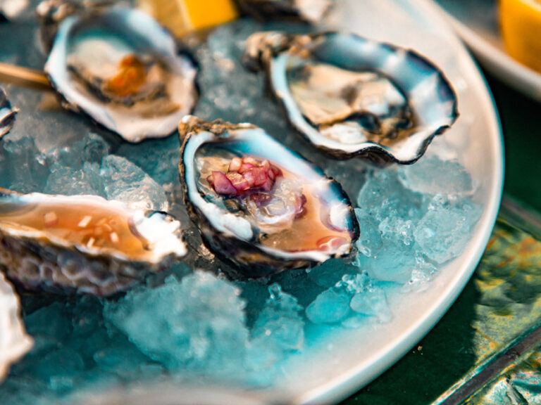 5 Famous Foods to Try in Washington, DC - City Experiences