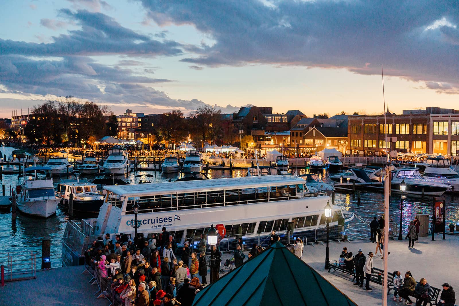 Corporate Holiday Party Venue in Washington, D.C. (2026) - City Cruises