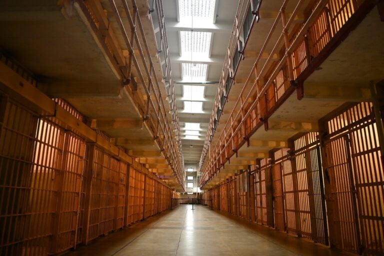 When Did Alcatraz Close (And Why?) | City Experiences