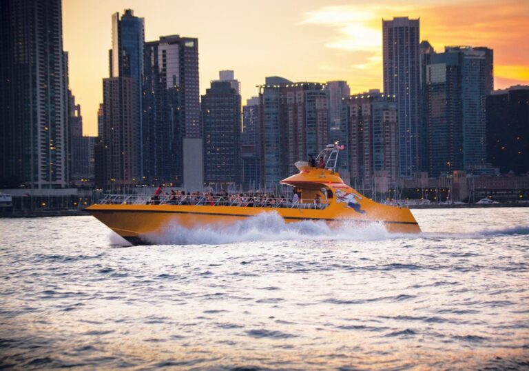 Seadog Cruises in Chicago - Exciting Speedboat Tours with City Cruises
