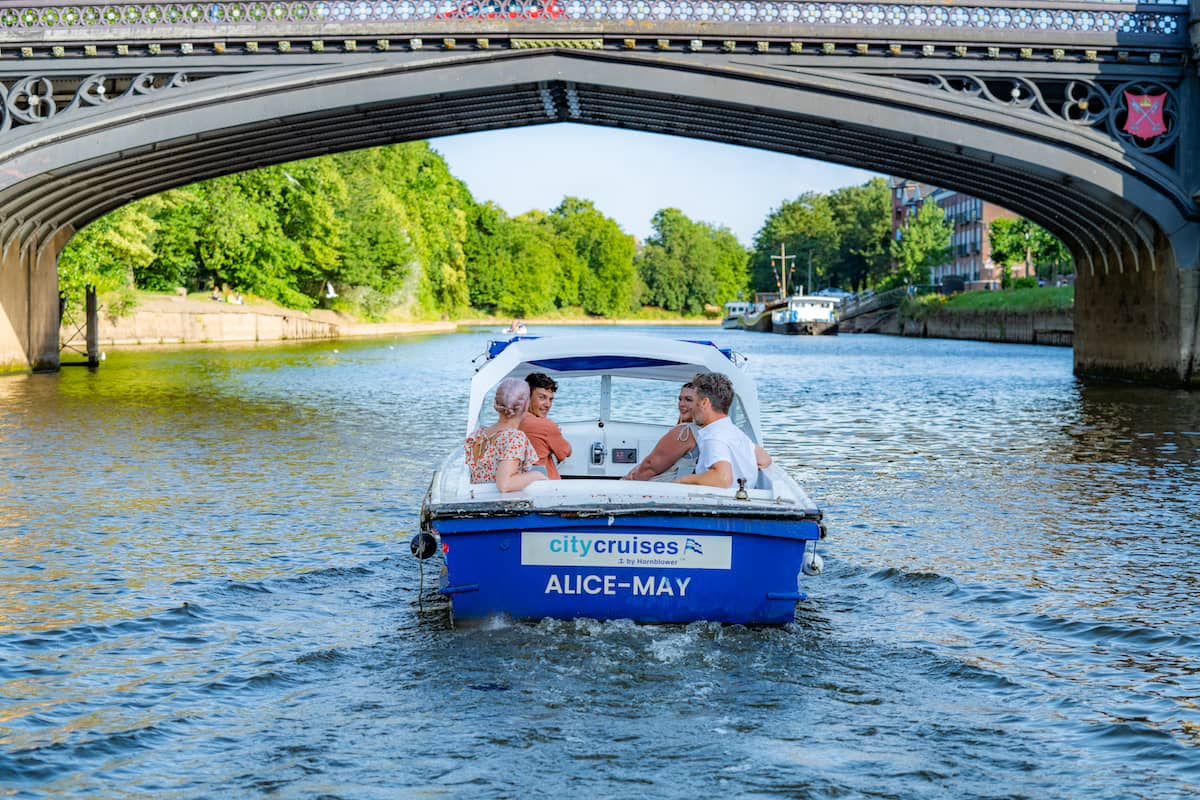 Self-Drive Boats - Hire a Self Drive Boat in York - City Cruises